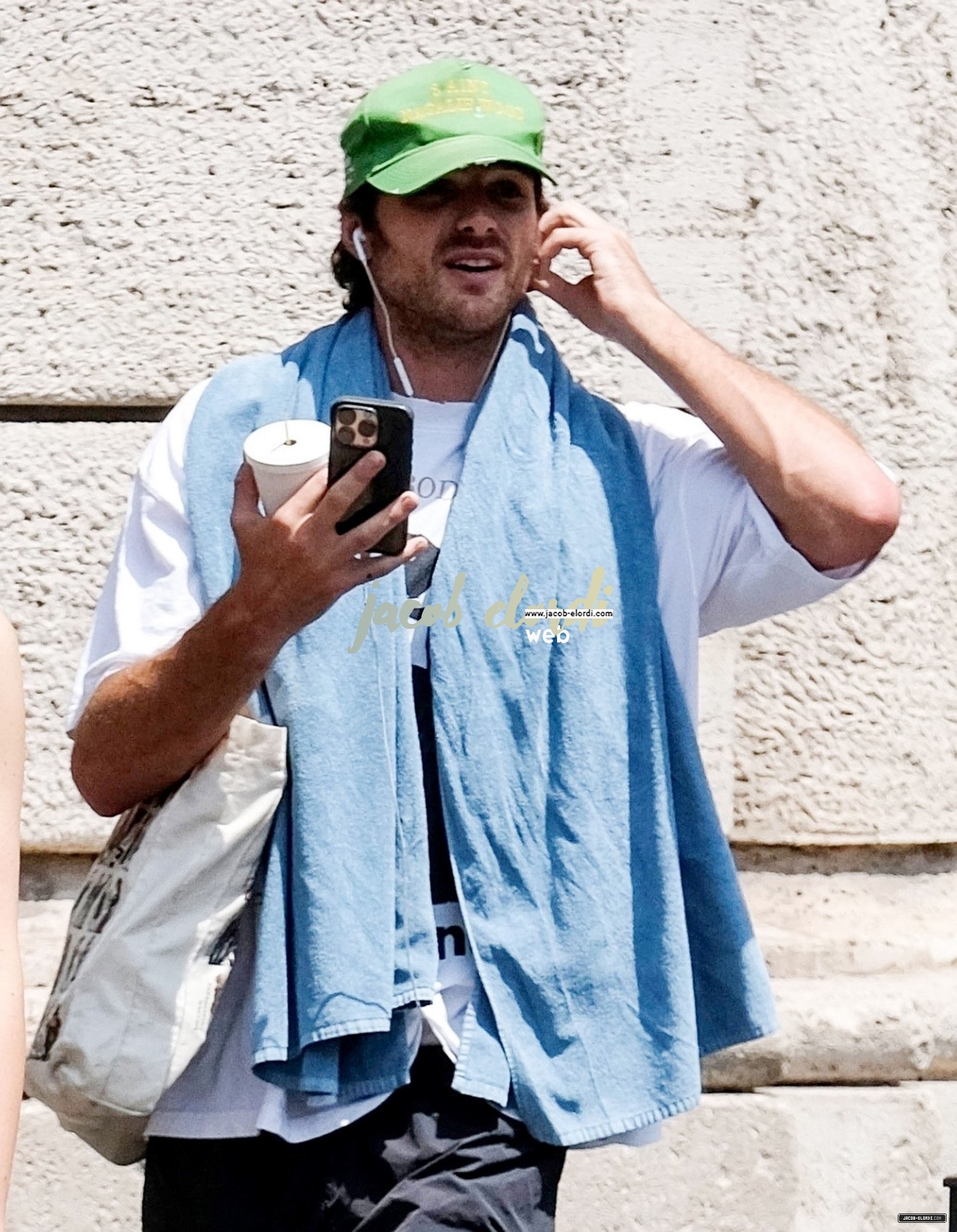 June 17 - Out with Chiara Marchi - 18 - Jacob Elordi Web // Photogallery