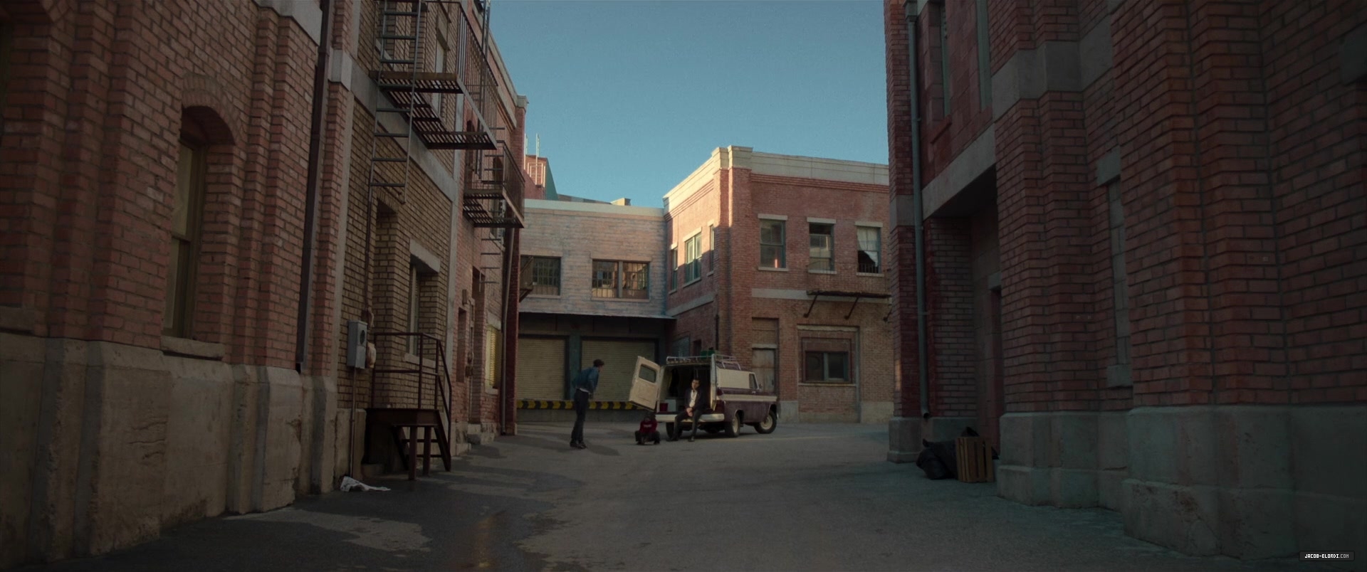 Screen Captures - 1867 - Jacob Elordi Web // Photogallery
